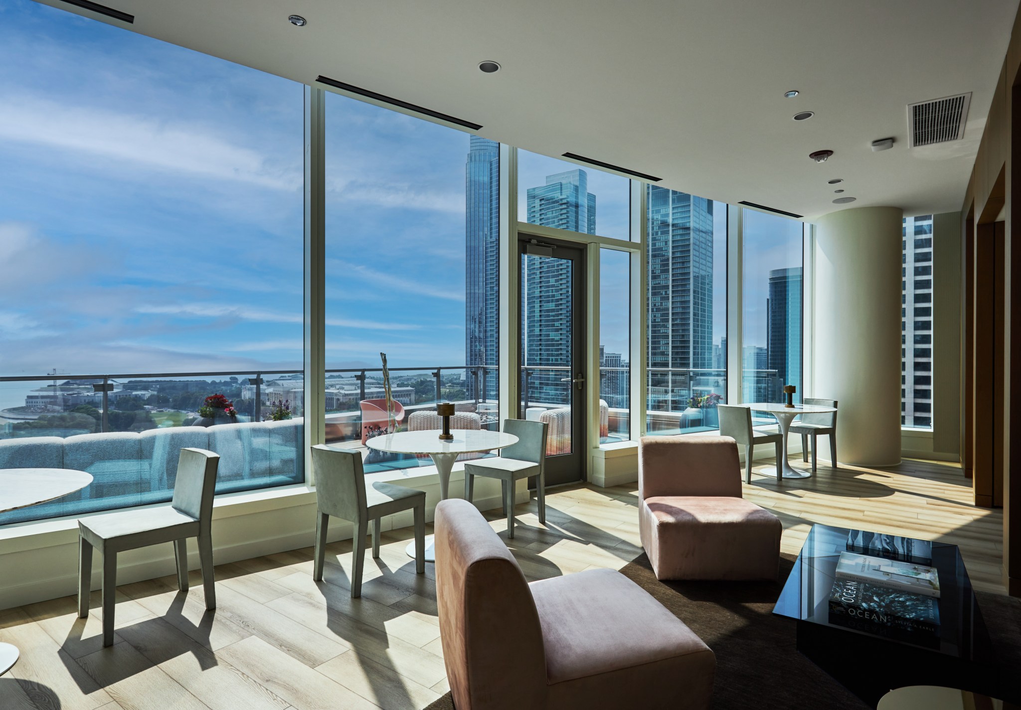 Chicago Real Estate Outlook 2025 | Luxury Multifamily Trends & Revenue Insights - The Cloud9 Home